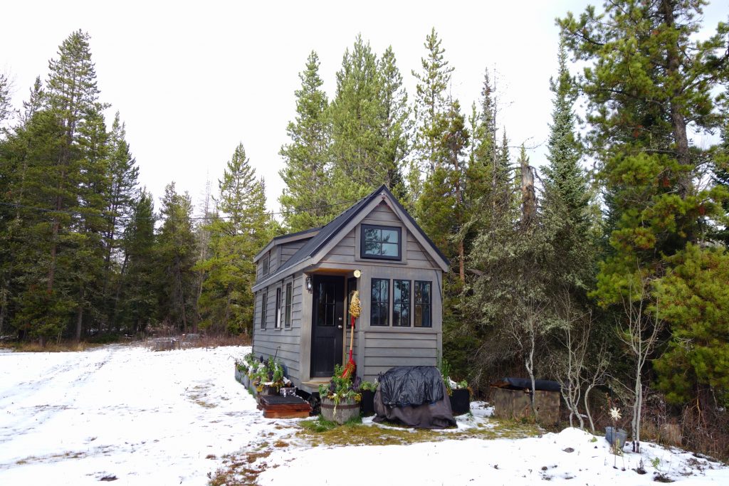 Why Tiny Homes Are More Eco-Friendly - Coze Living