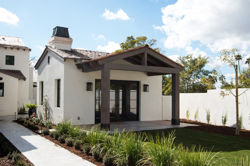 Why You Should Build a Tiny Home in Your Backyard - Coze Living